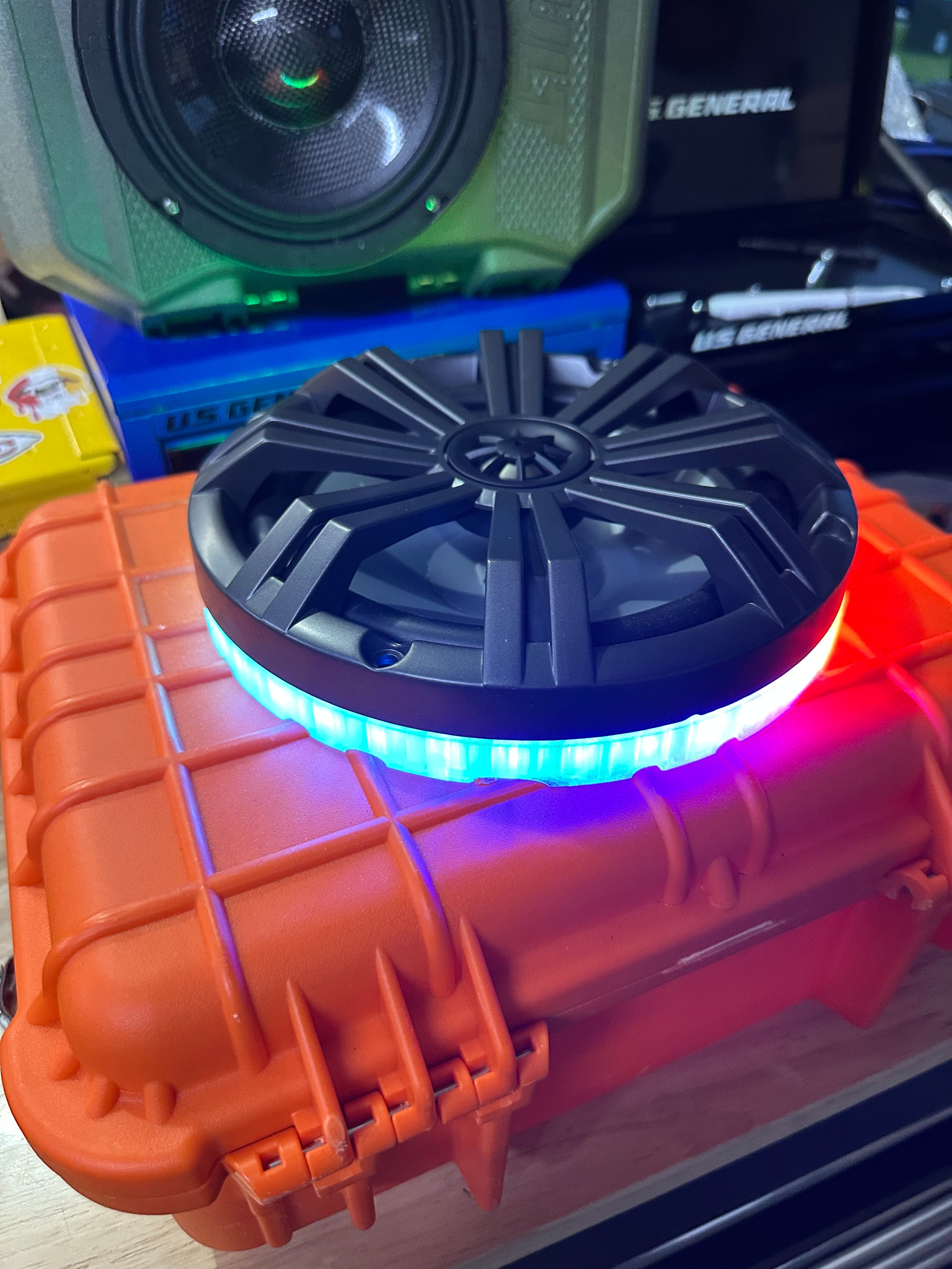 Kicker KM8 LED Kit for Apache 2800 – BNB Boom Boxes