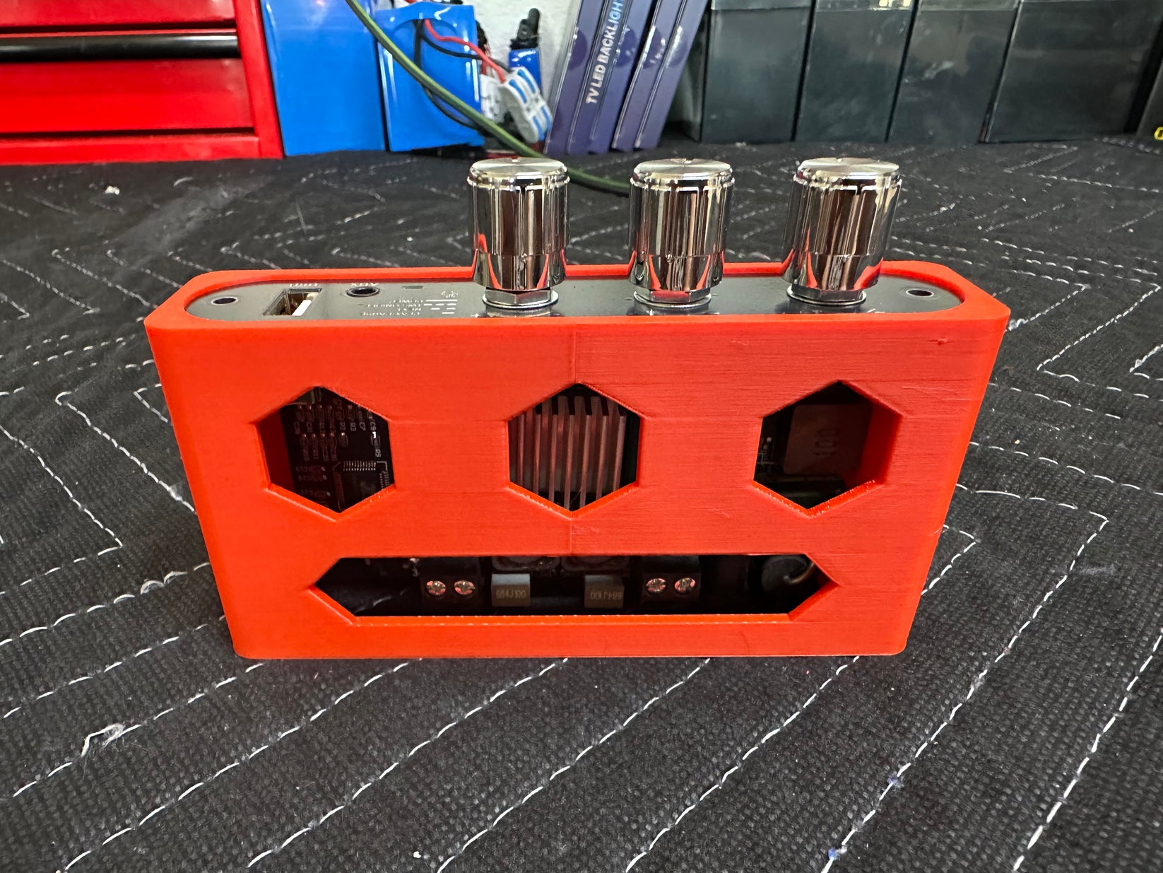 ZK-1001U Amp Case – BNB Boom Boxes