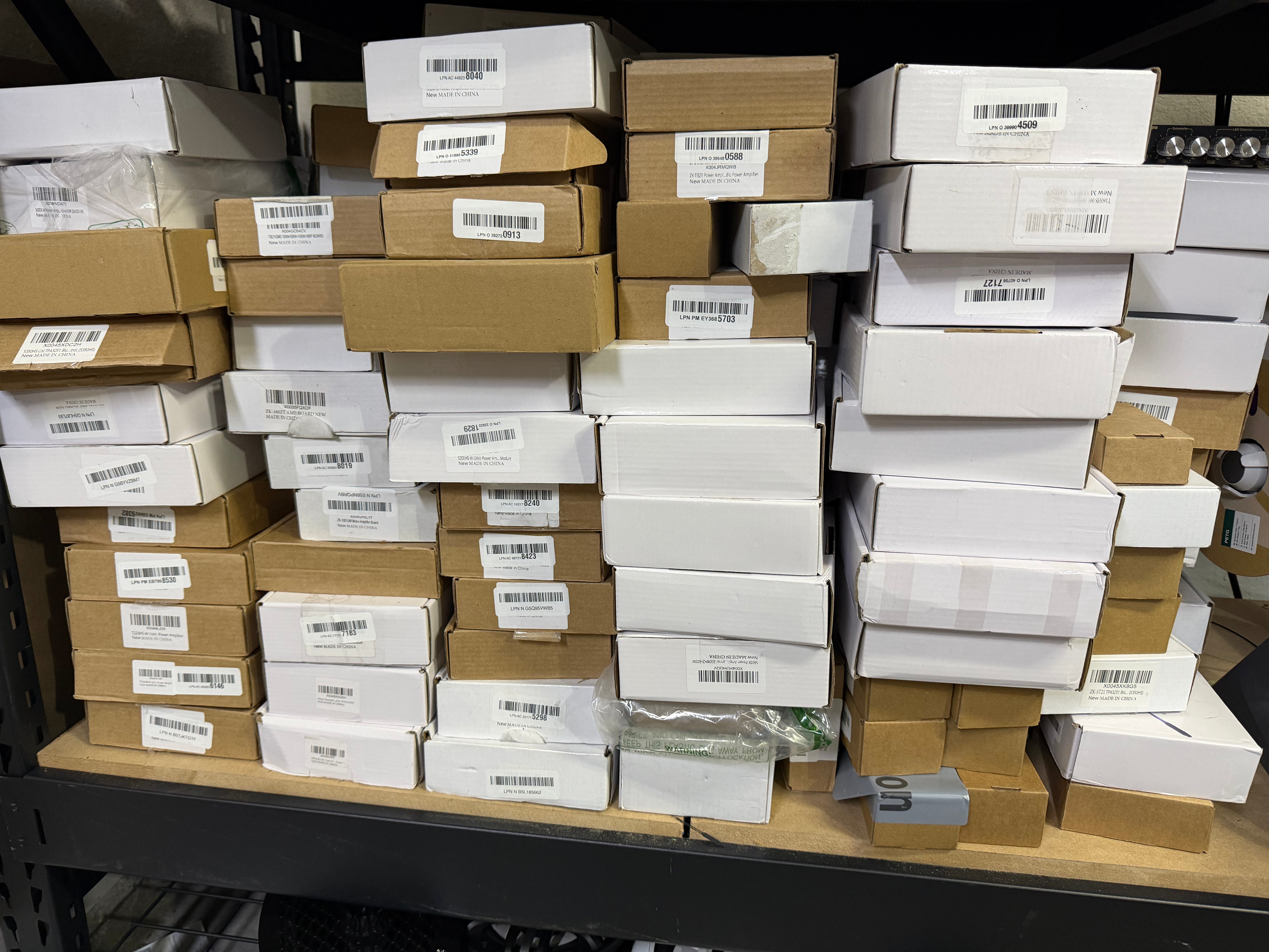 Returned Amplifier Mystery Box – Untested Units Single Amp – BNB Boom Boxes